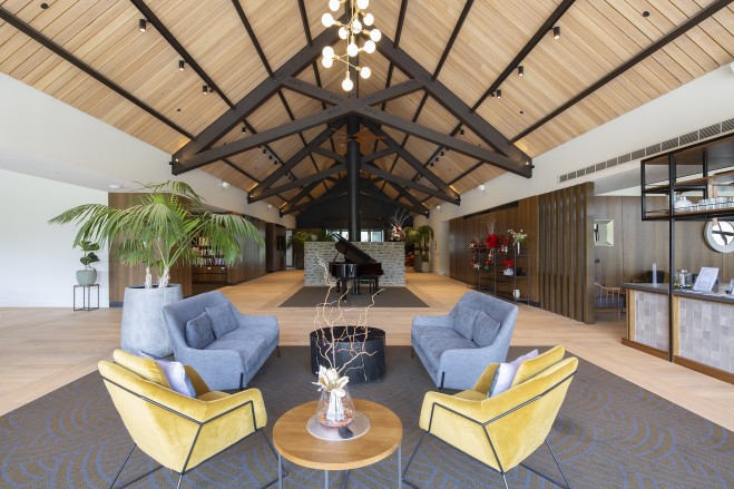 Queenstown Country Club Clubhouse - Powell Fenwick